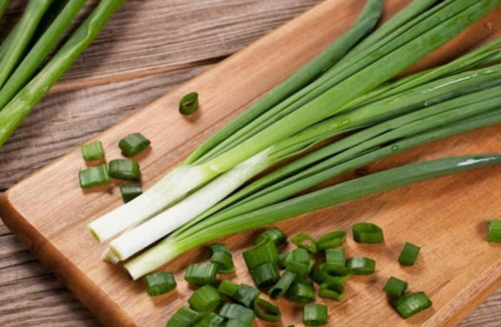 Comparing Scallions vs Shallots: Which is the Best for Your Dishes ...